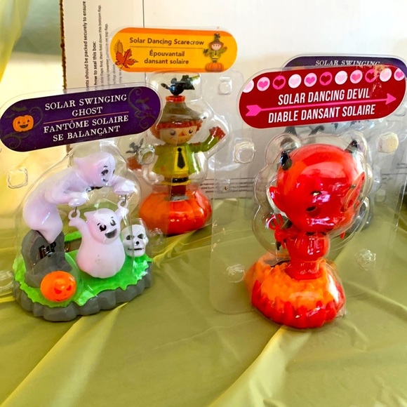 Holiday | 16 Dancing Solar Characters | Poshmark